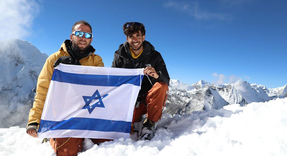 Island Peak Climbing 18 Days | Climb Island Peak, Best Trek.